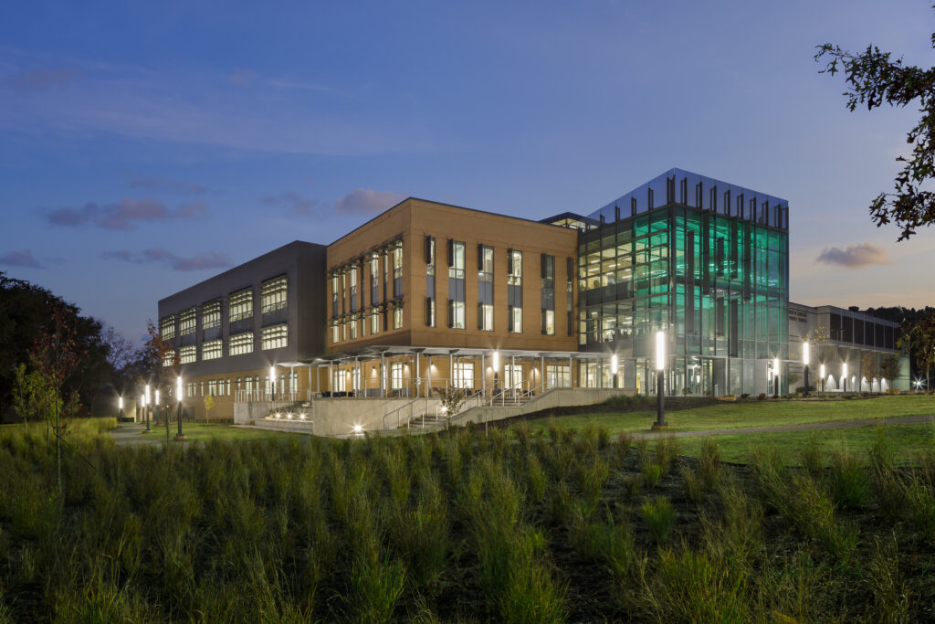 10 Technological, Design Innovations for a First-Class Clinical ...